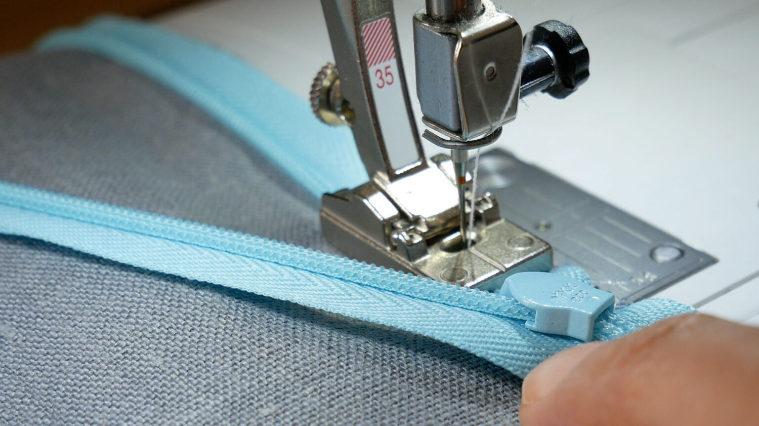 How to Sew an Invisible Zipper & Facing – The Daily Sew