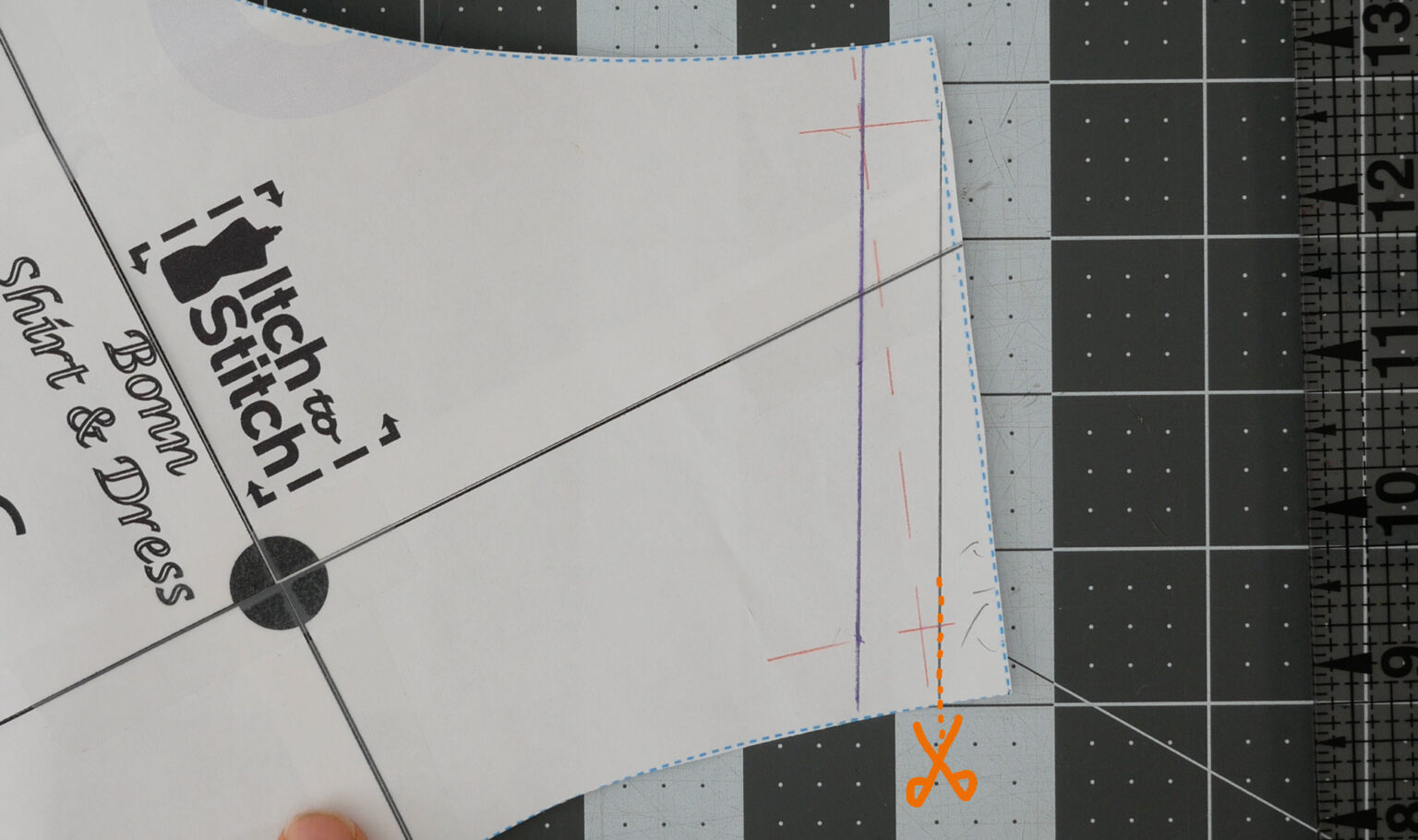 How to Move the Shoulder Seam Forward – The Daily Sew