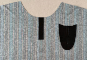 How to Add a Slit Opening to a Neckline – The Daily Sew
