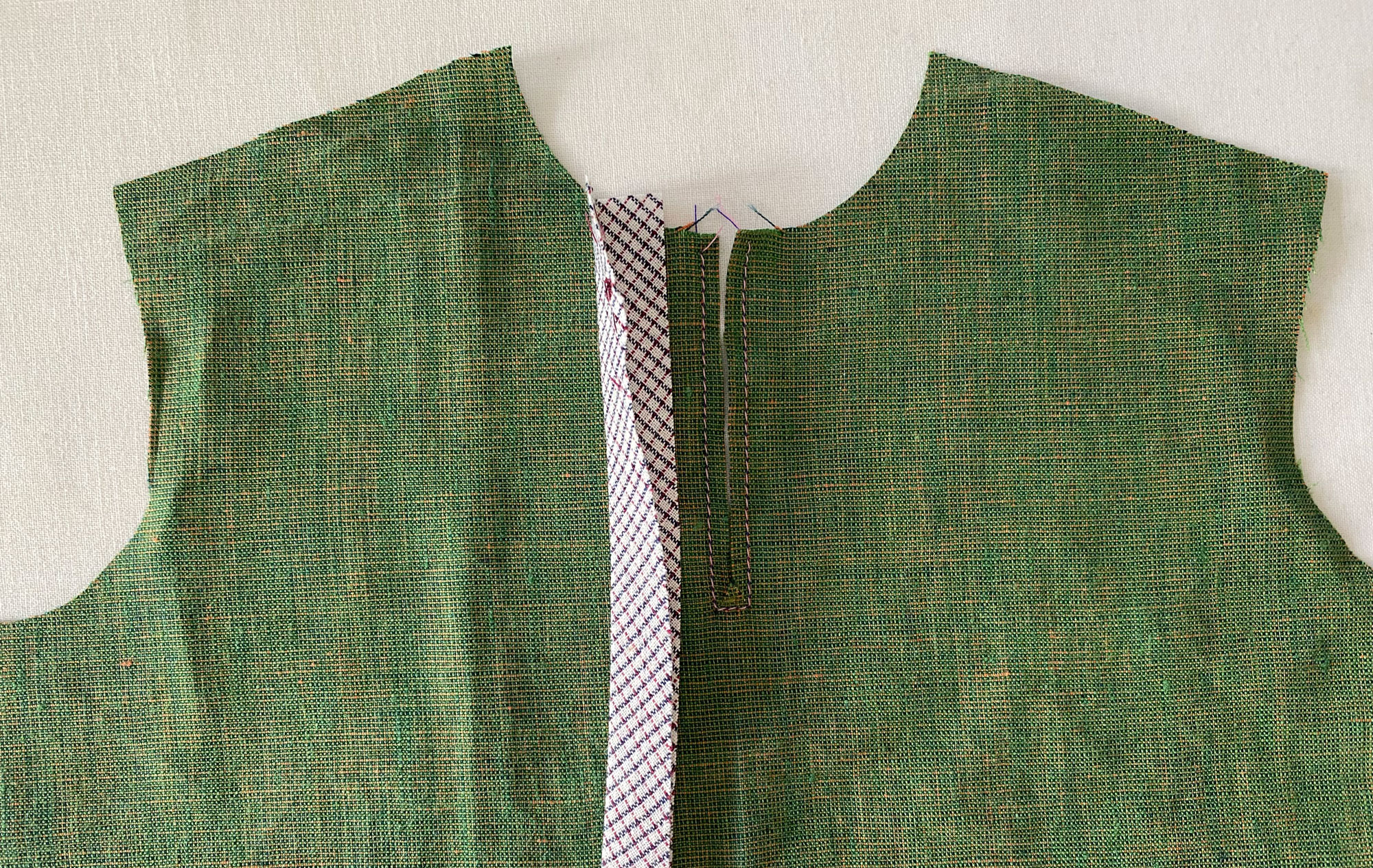 How to Add a Slit Opening to a Neckline – The Daily Sew